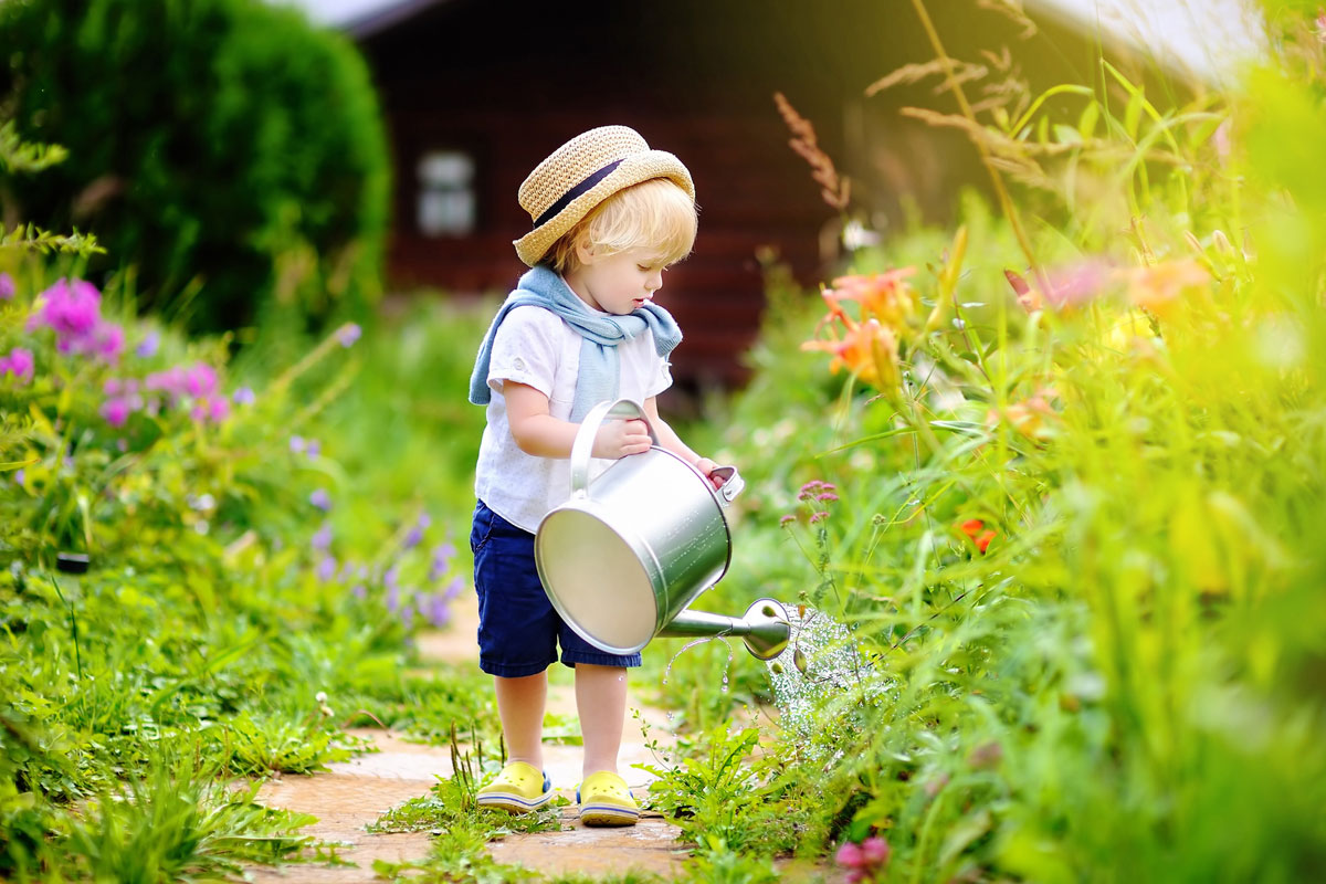 Gärtnern mit Kindern: Darauf ist zu achten! - Garten @ diybook.de