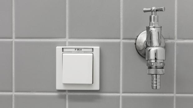 Steckdosen: Typen und Formen - Ratgeber @ diybook.de
