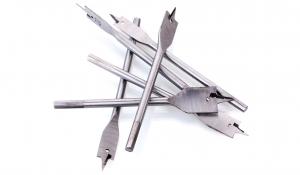 Holz bohren - Vom richtigen Bohrer bis zur Holzhärte - Ratgeber ...